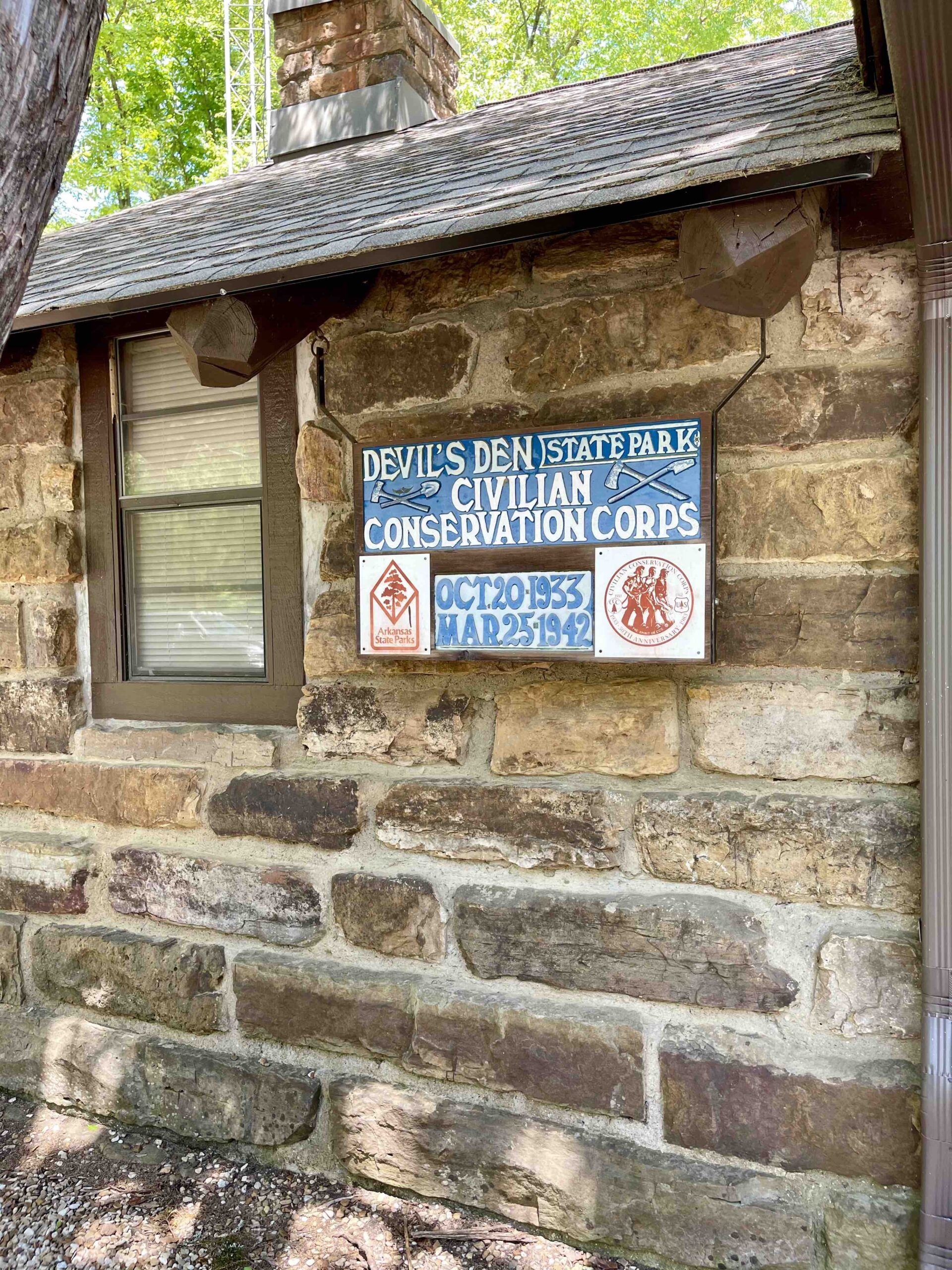Devil's Den State Park: A Nature Lover's Paradise - Pam Gann